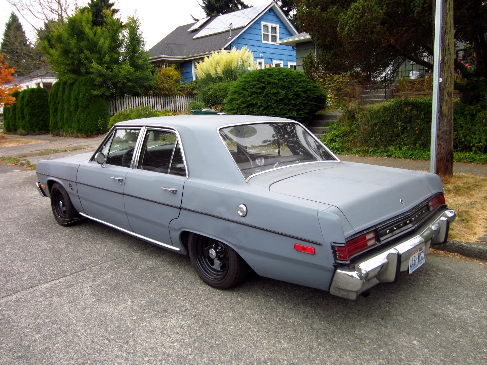 Seattle's Classics: 1975 Plymouth Valiant