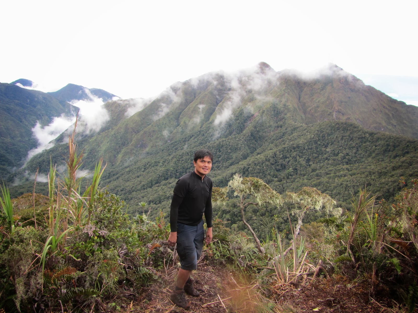 LEXICAL CROWN: MOUNT DULANG-DULANG CLIMB