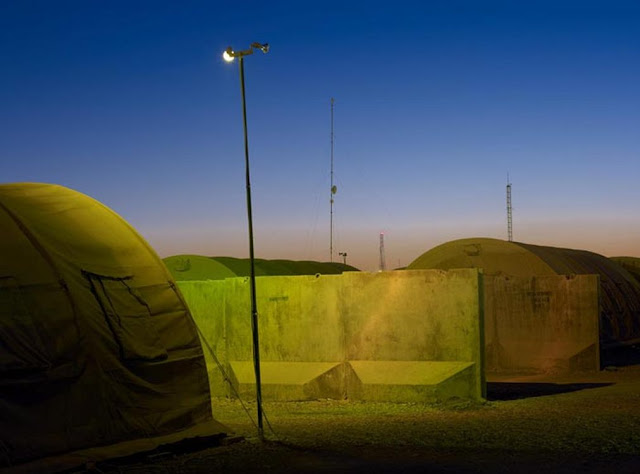 Los Grandes Fotografos: Simon Norfolk (1963)