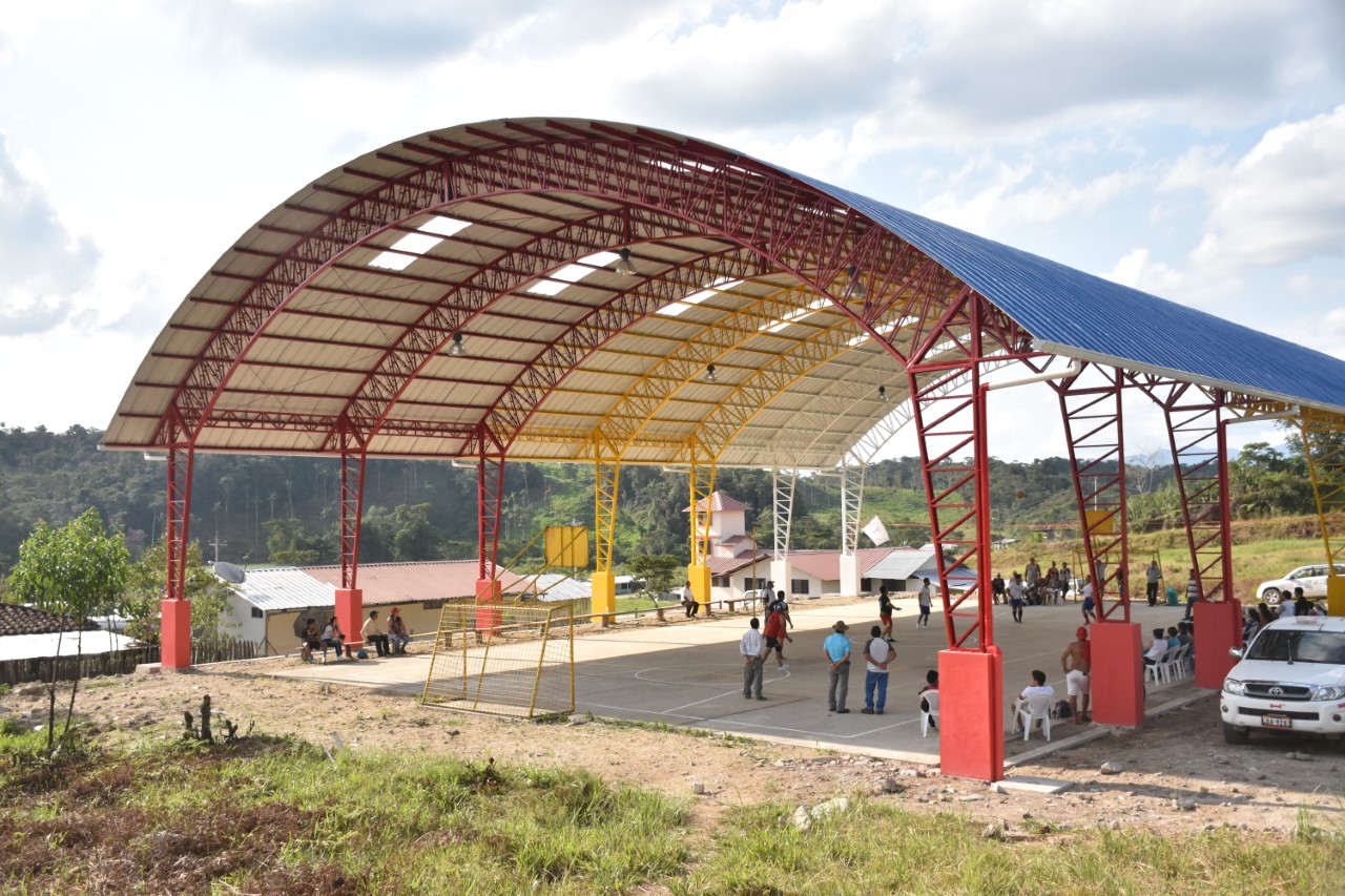 La Prensa de RJL: Cubierta sobre cancha de uso múltiple fue entregada ...