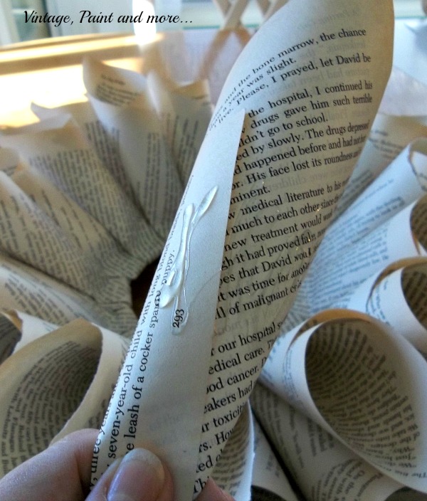 Book Page Wreath Tutorial | Vintage, Paint and more...