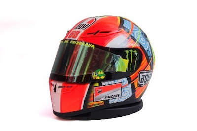 Rossi's helmet tribute to Marco Simoncelli - Momentum Blog