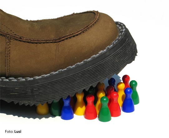 PENSAMIENTO DINÁMICO: Manual de ciudadania. Aprender a no dejarse pisotear