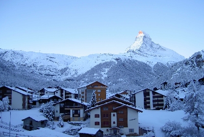 LES DESTINACIONS TURISTIQUES DEL MÓN: ELS CÀUQUES