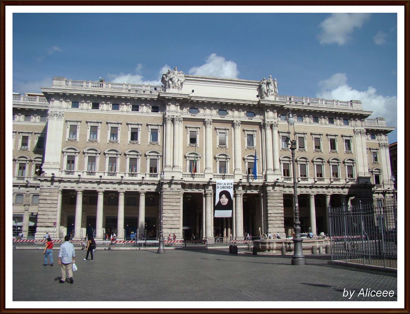 Roma - Fantana Trevi, Pantheon, Piazza Navona - Enciclopedia ...