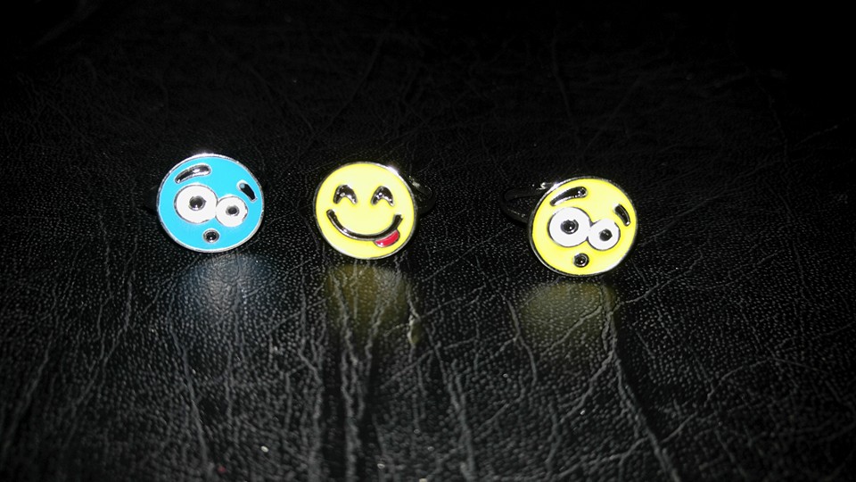 Amy's reviews: Expression Jewelry Assorted Emoji Face Rings with ...