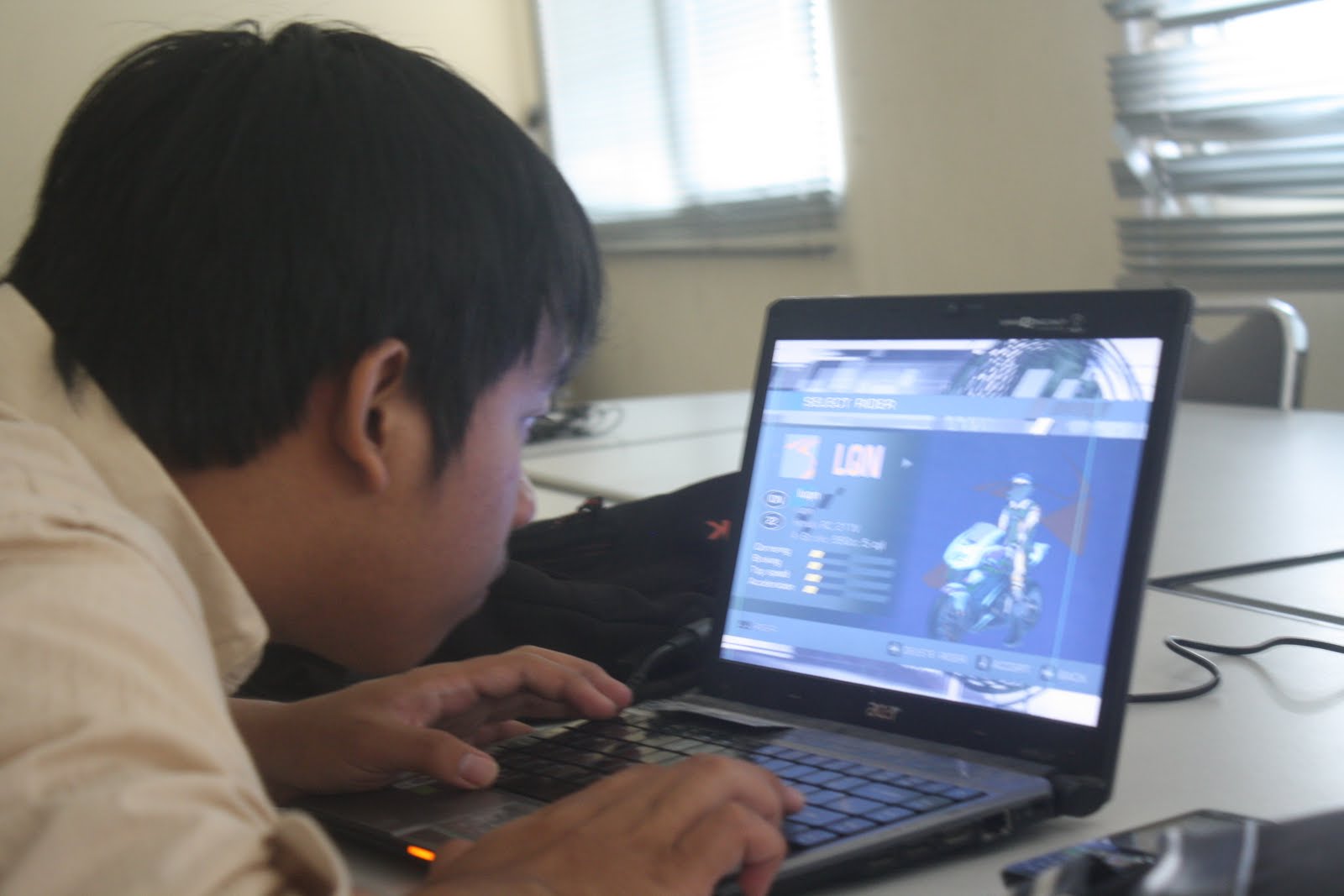 Escritura: Ruang Meeting