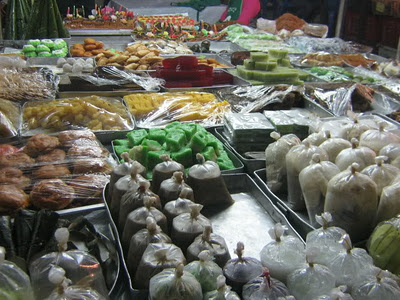 STALL AND SEASON | DELICIOUS KELANTANESE FOOD (kuih-muih)