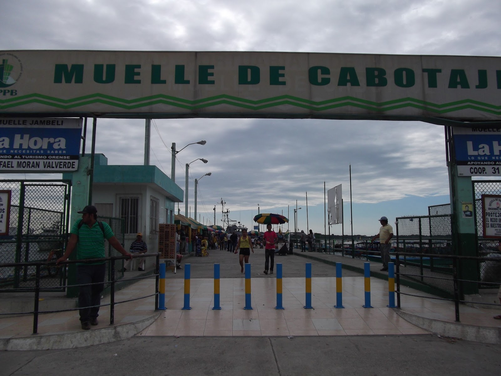 AAA LIVING IN CUENCA: Trip to Machala, Ecuador - the banana capitol of ...