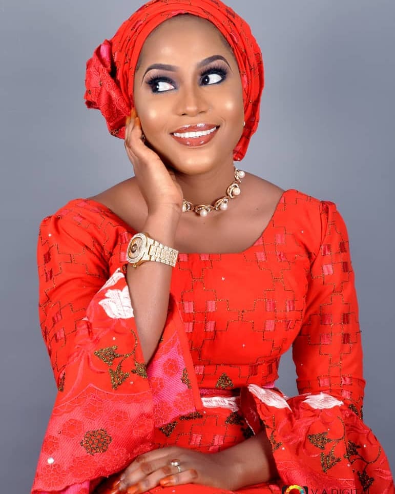 Kalli Kyawawan hotunan Hassana Muhammad Tsintuwa Na Happy Birthday ...