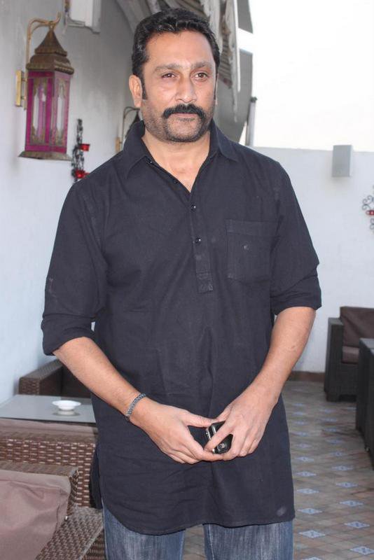 Mukesh Tiwari Wiki, Biography, Dob, Age, Height, Weight, Affairs and More