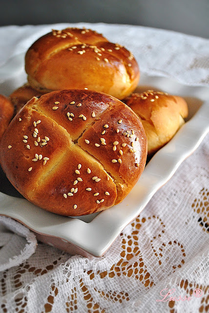 Lussi`s World of Artcraft: Земели - бързи хлебчета / Semmel Rolls