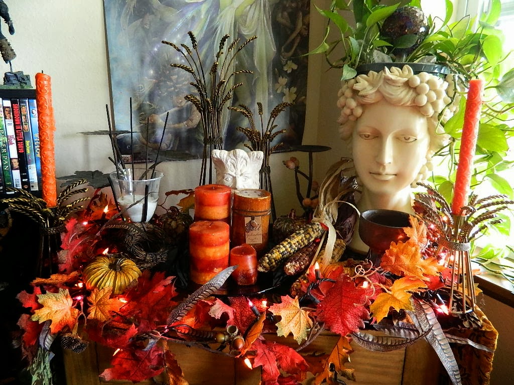 The Midsummer's Night Masquerade : Autumn Equinox / Mabon Altar