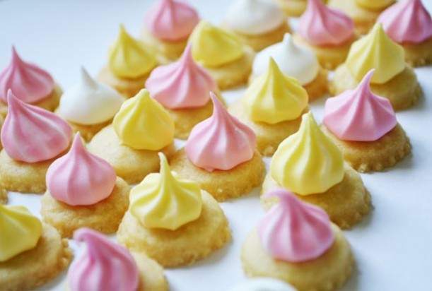 A Childhood Throwback // Iced Gems - Lou Loves