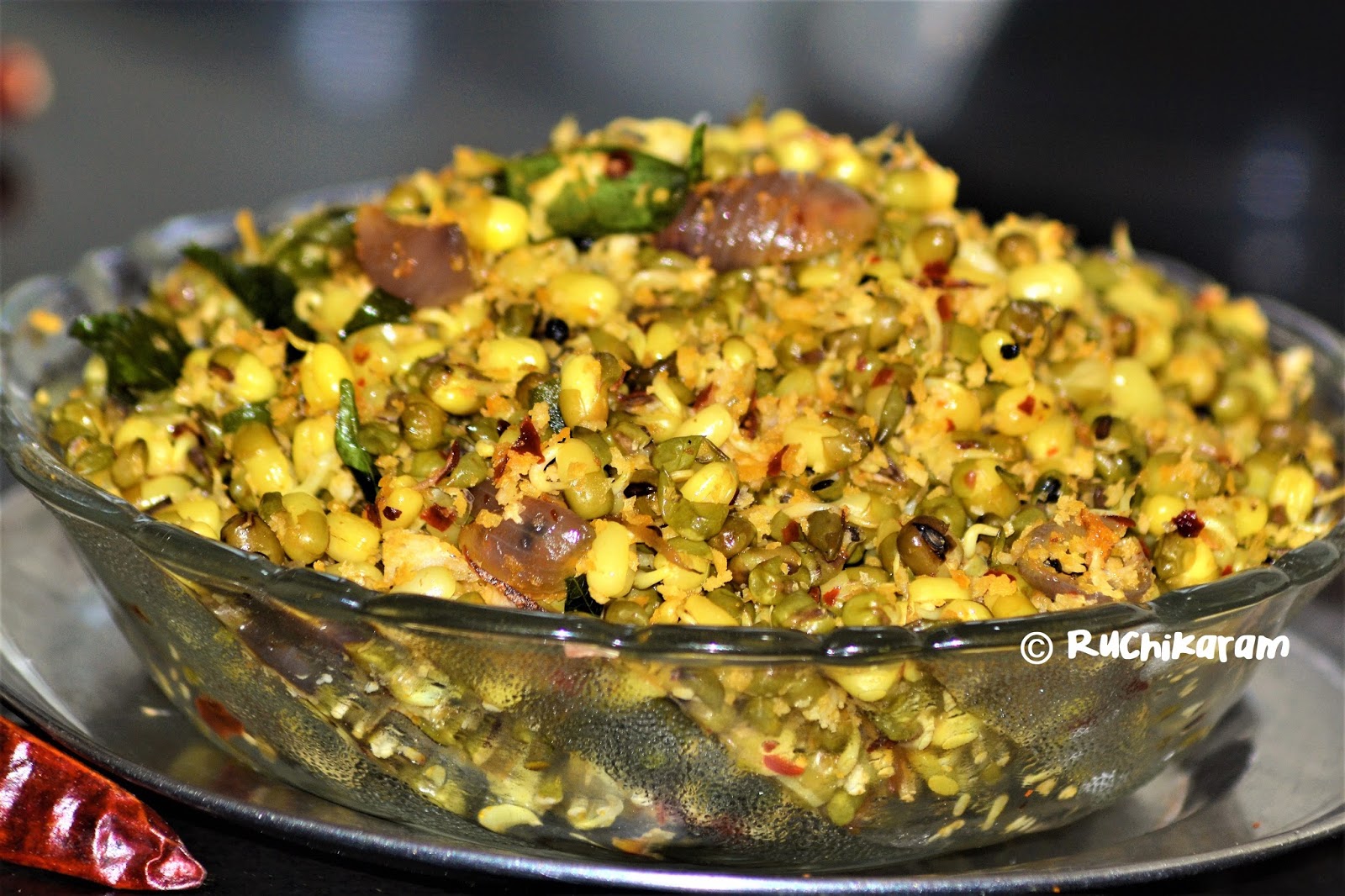 Ruchikaram: Mulappicha Cherupayar Thoran | Sprouted Green Gram Stir Fry