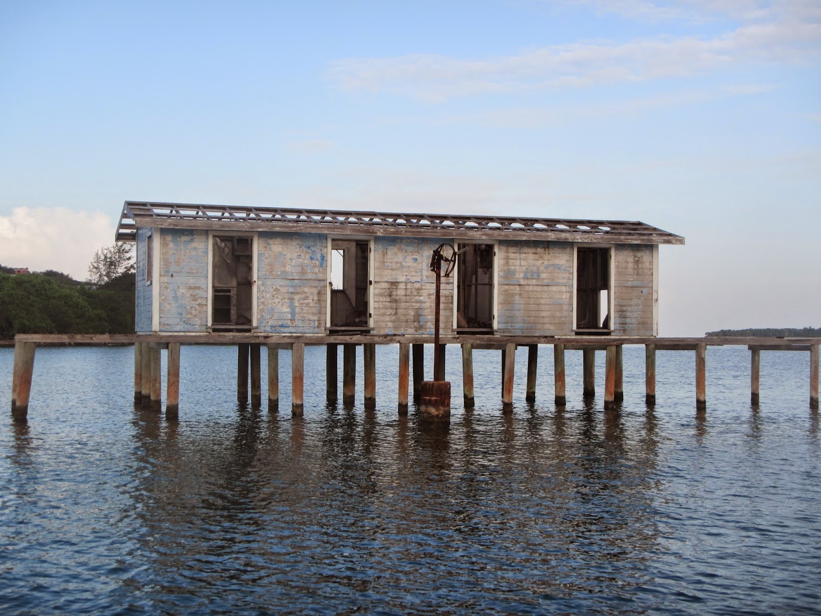 Sailing The Pacific Ring Of Fire: Bay Islands of Honduras