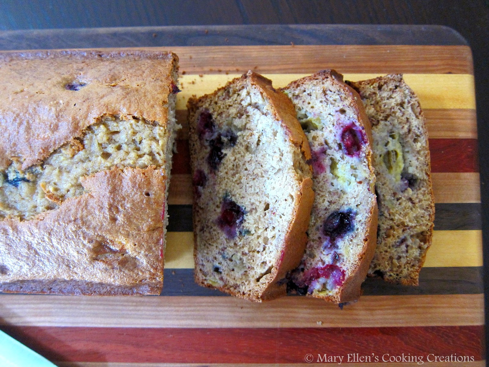 Mary Ellen's Cooking Creations: Blueberry Banana Bread