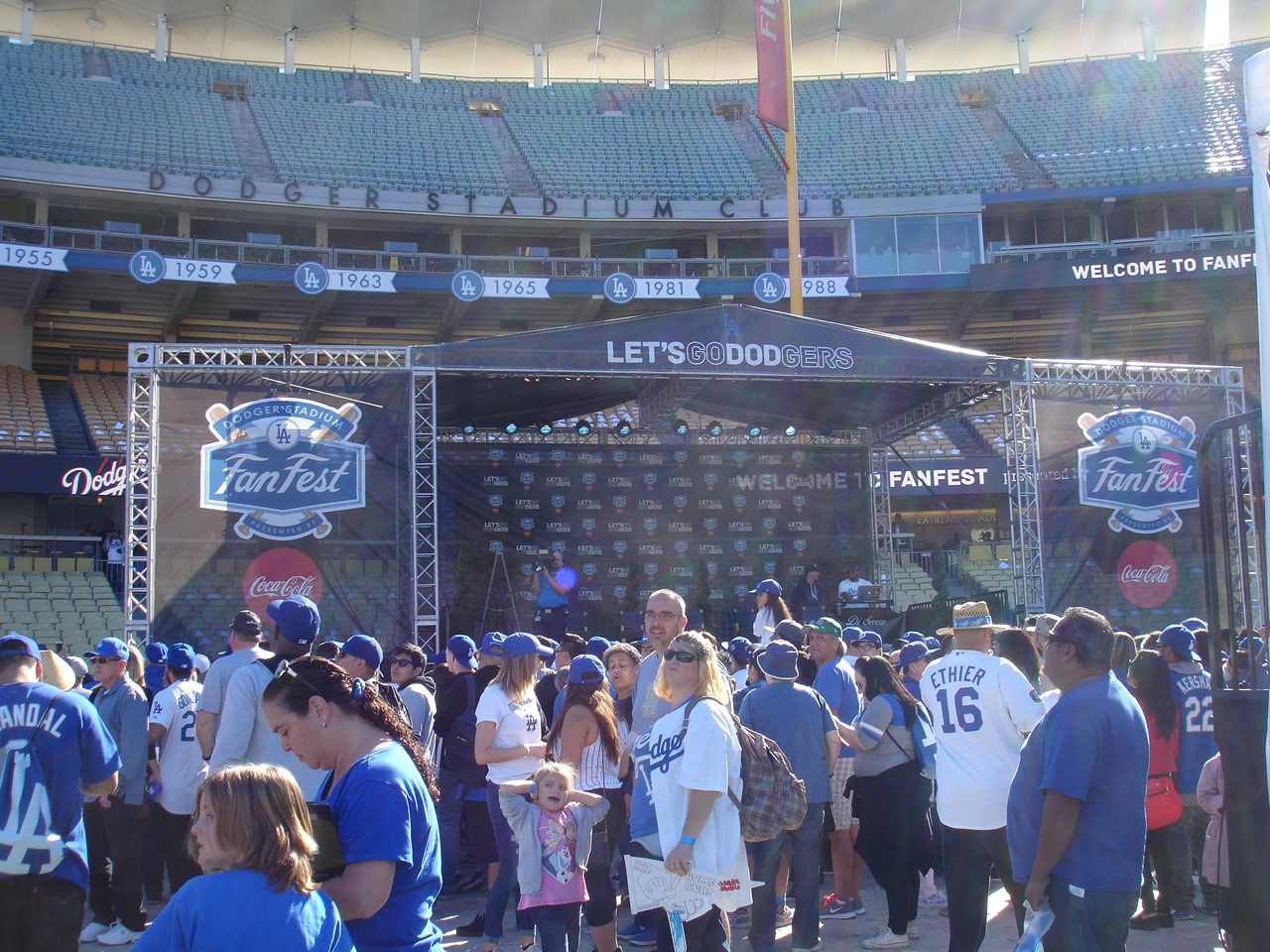 Dodgers Blue Heaven: My 2017 Dodgers FanFest Recap - Photos and Links