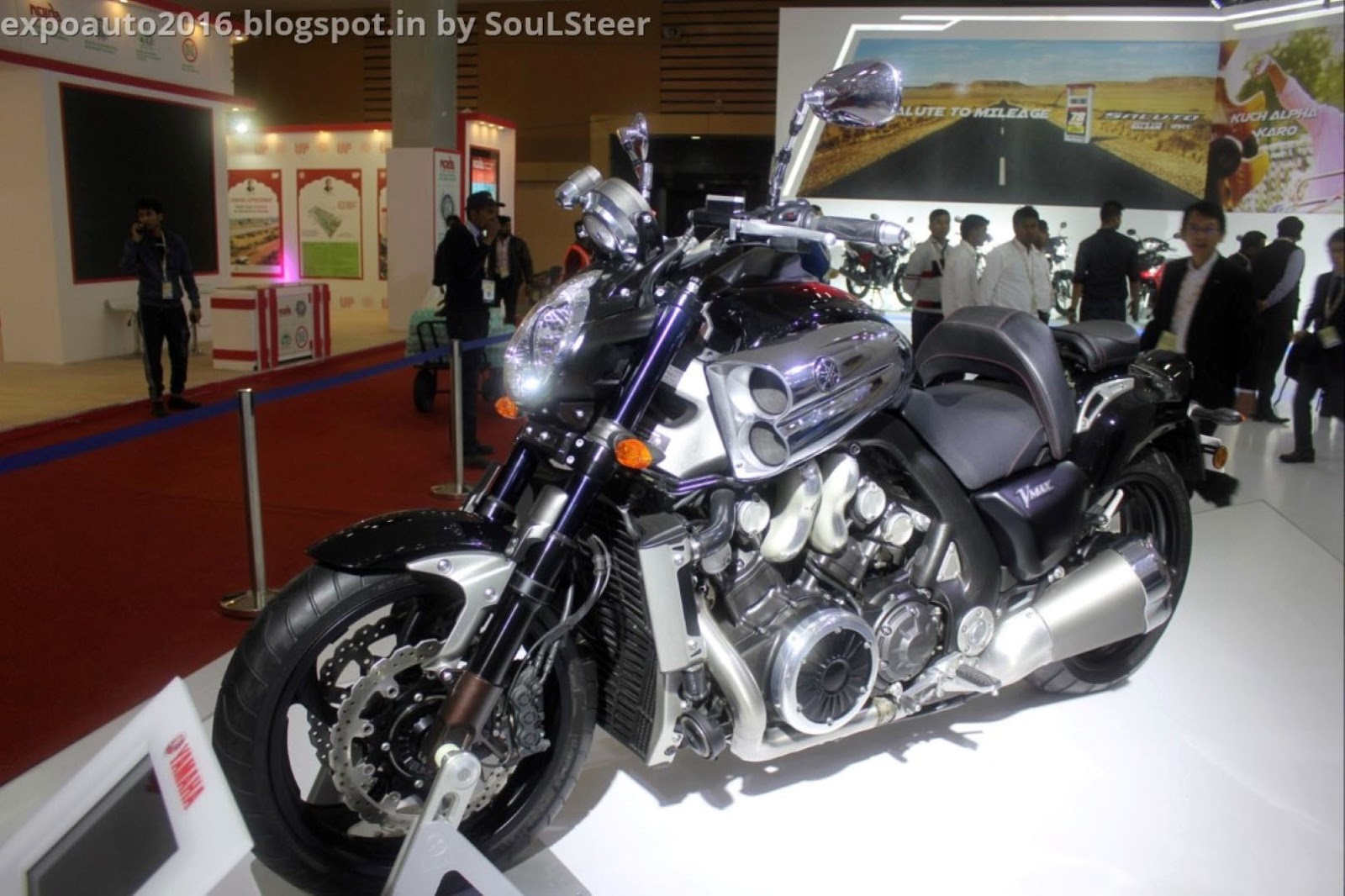 Auto Expo 2016 by SouLSteer: V4 engine powered Yamaha VMAX power ...