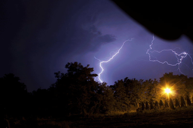 ASTRONOMIA I ASTROFOTOGRAFIA: Wreszcie porządna burza