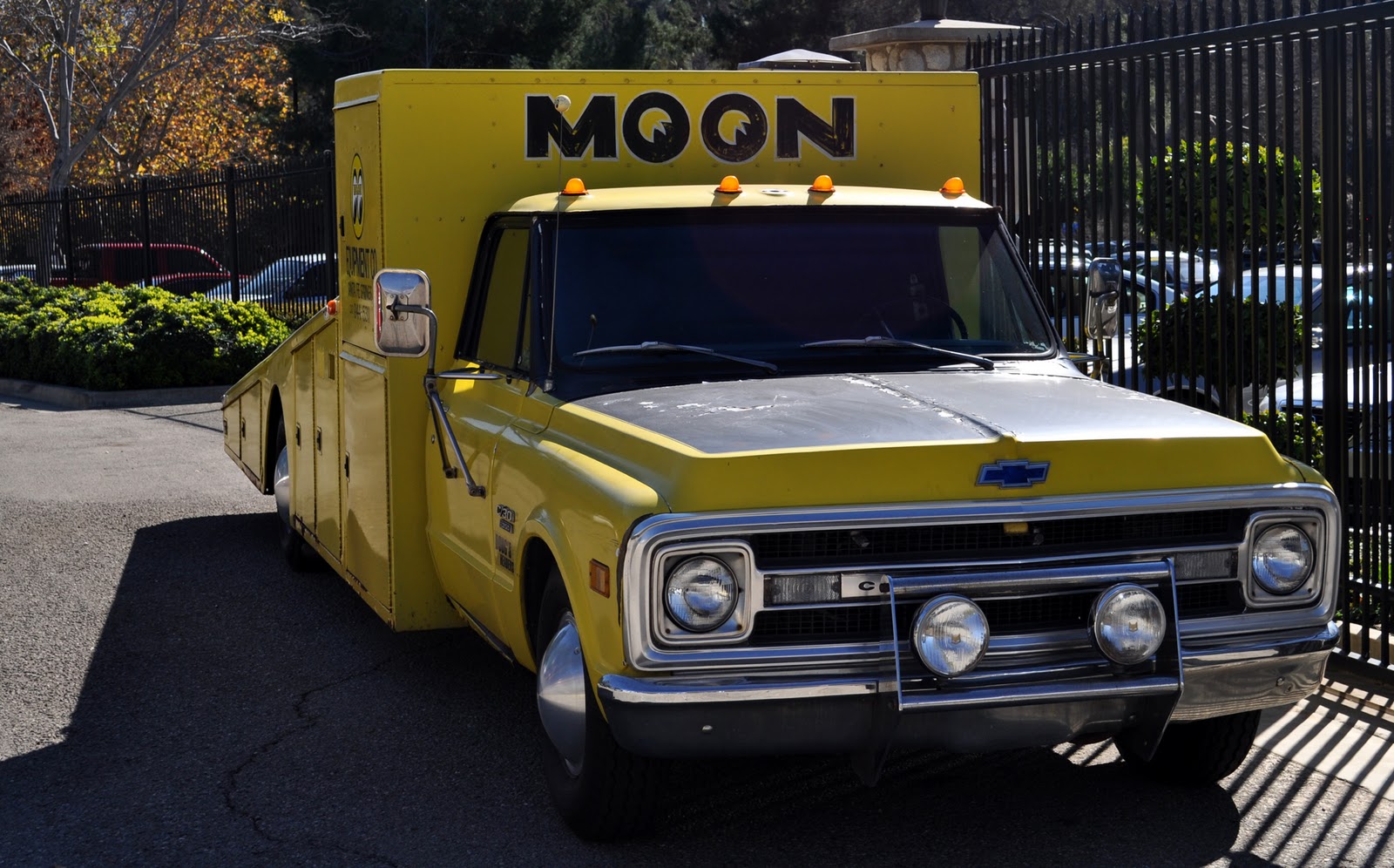 Just A Car Guy: Dean Moon's dragster hauler/transporter was hanging out ...