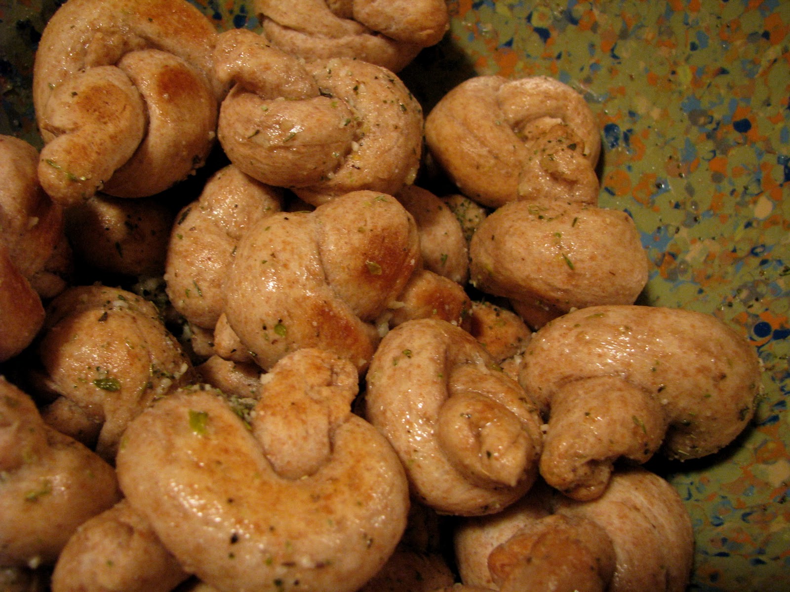 scratch-made wife: Garlic Knots Good Enough for Company
