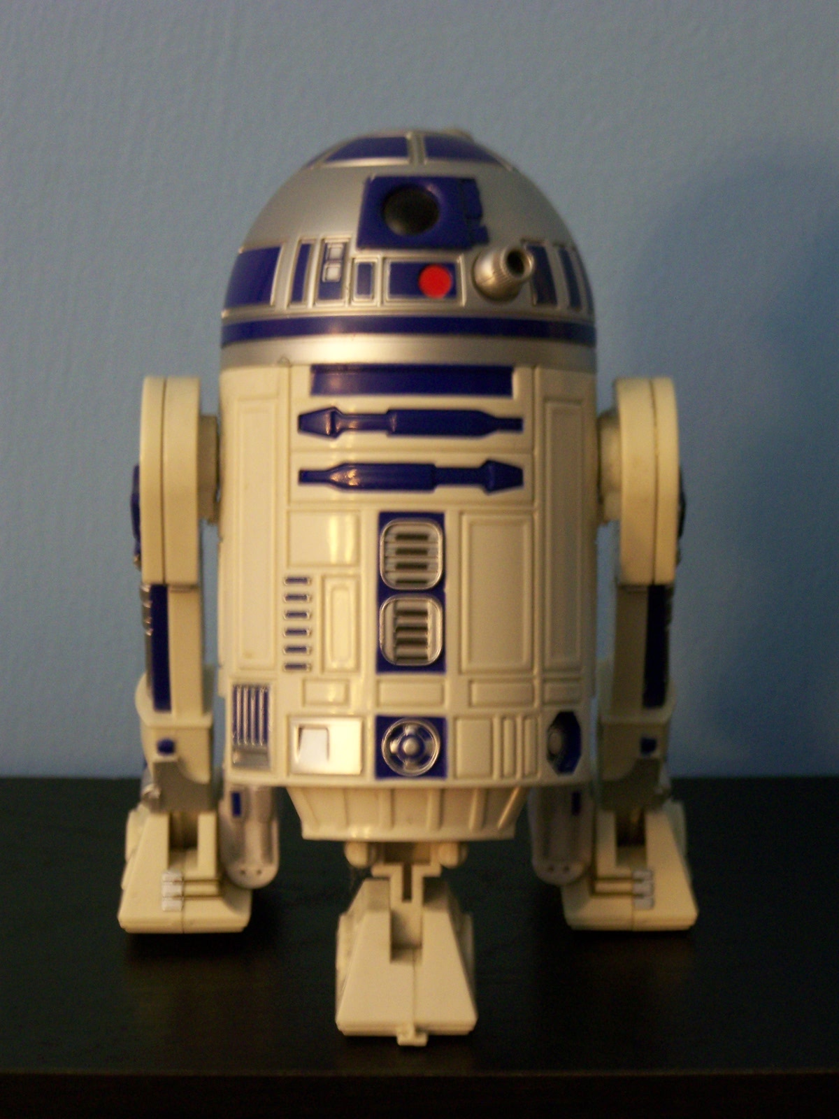 R2-D2 and C-3PO: Kenner vs. Hasbroplume-de-pan