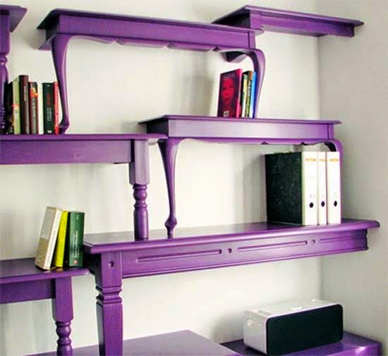 Super Bookworm Girl: Rainbow Bookshelf