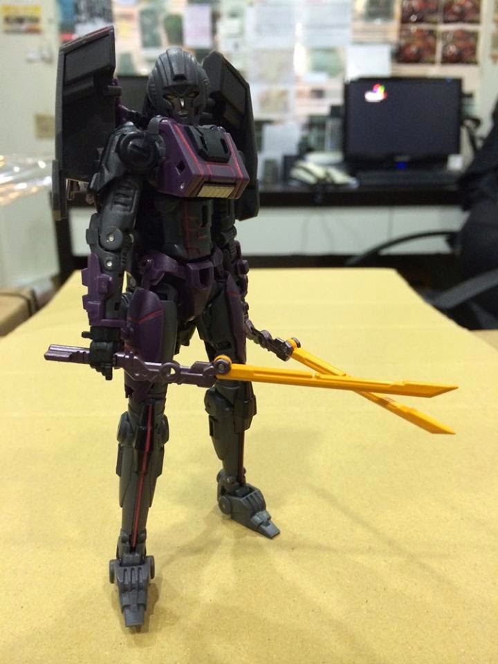 Robot Master: Pre-Order STGCC Mastermind Creations R-08D Azalea Stealth ...