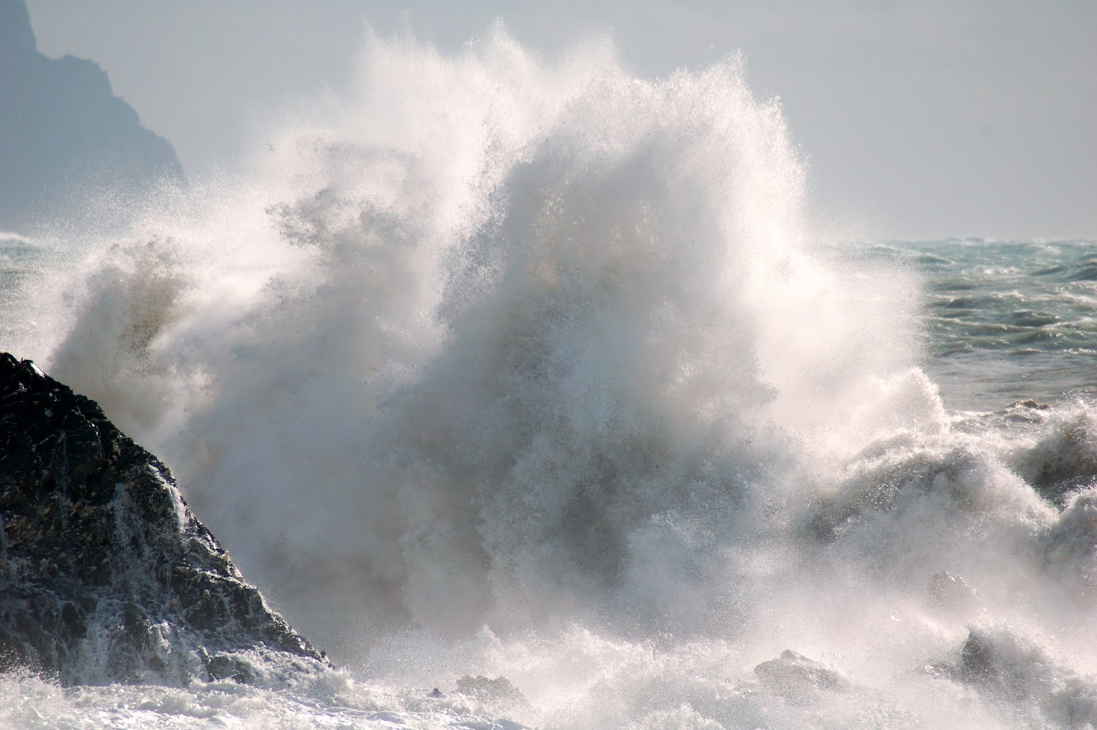 Notícias dos Açores: Aviso de vento forte para o Grupo Oriental