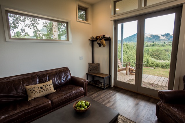 The Orchard Home From IdeaBox [ TINY HOUSE TOWN ]