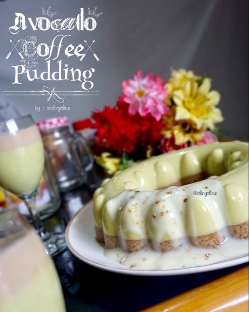 Avocado Coffee Pudding (Pudding Alpukat Kopi) by Olin