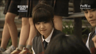 더쿠 - 응칠 6인방중 최애캐는?111222333444555666.jpgif