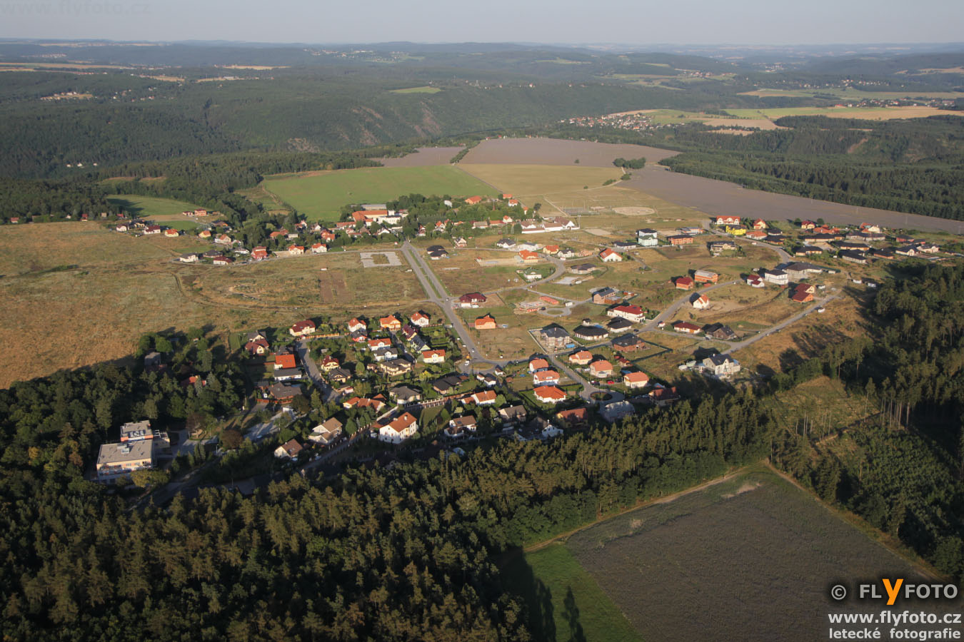FLyFOTO letecká fotografie a video: Trnová