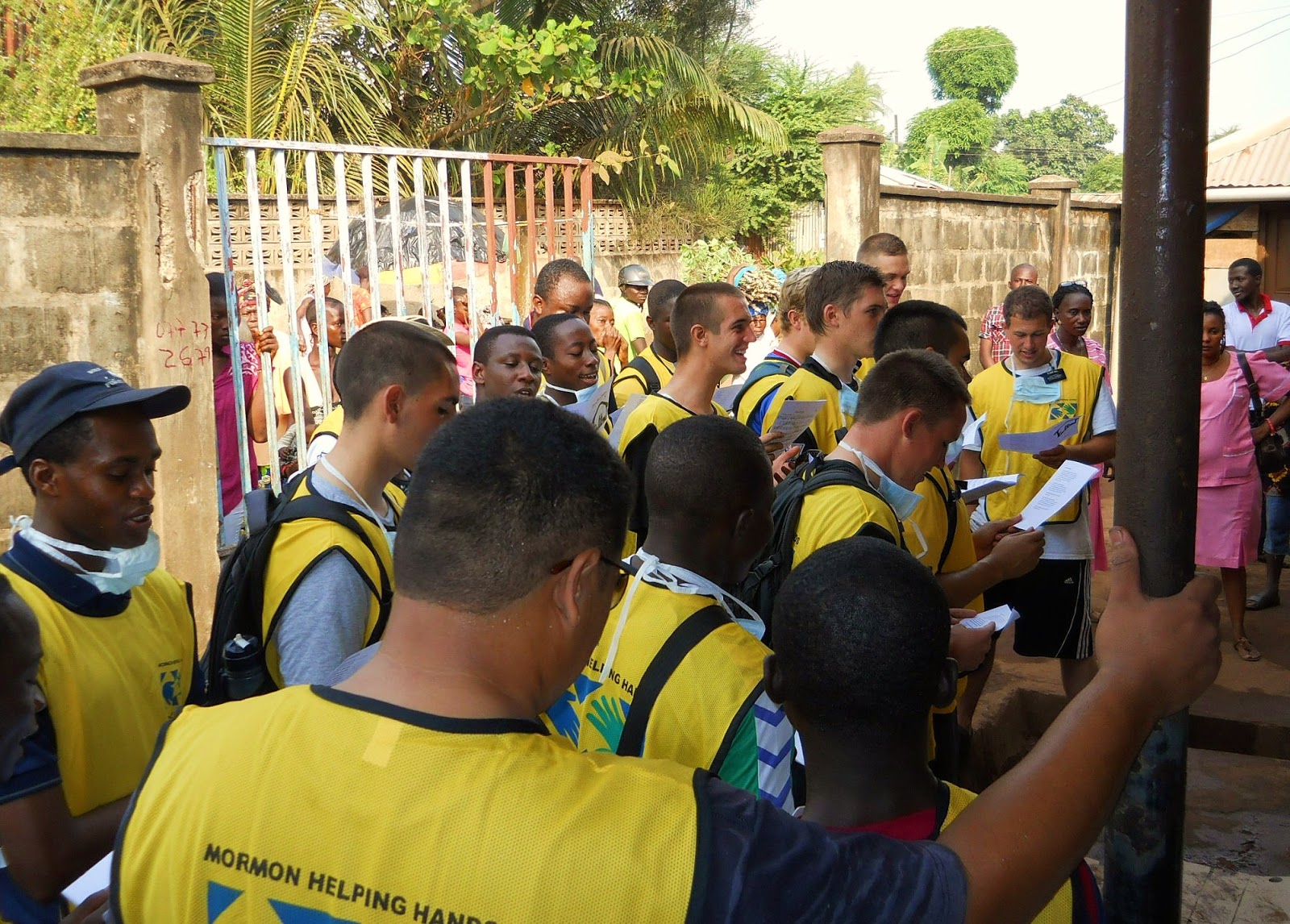 Sierra Leone Freetown Mission Blog: New Arrivals in Liberia, Helping ...