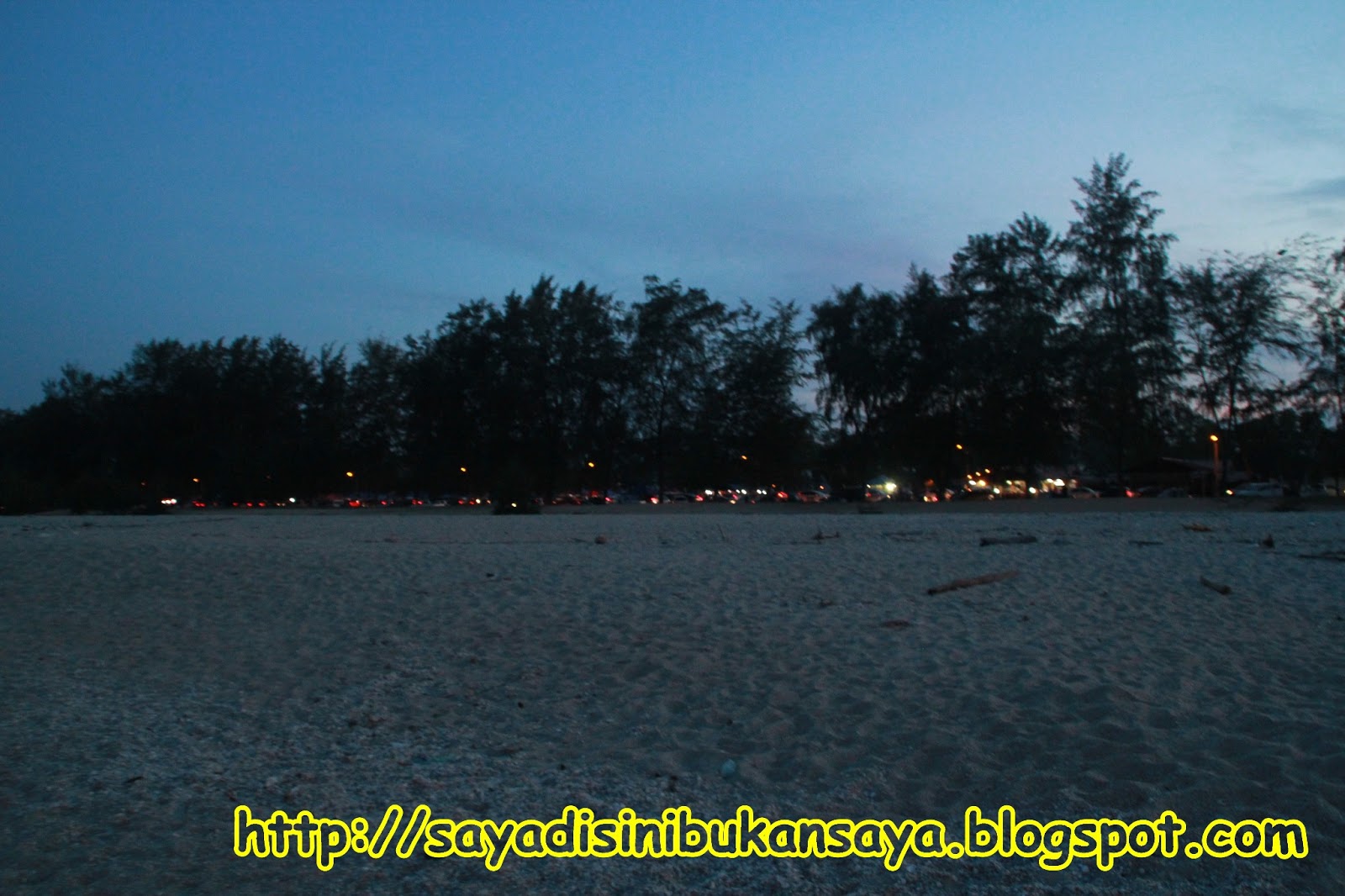 BukanSayaDisini: Pantai Teluk Ketapang Kuala Terengganu