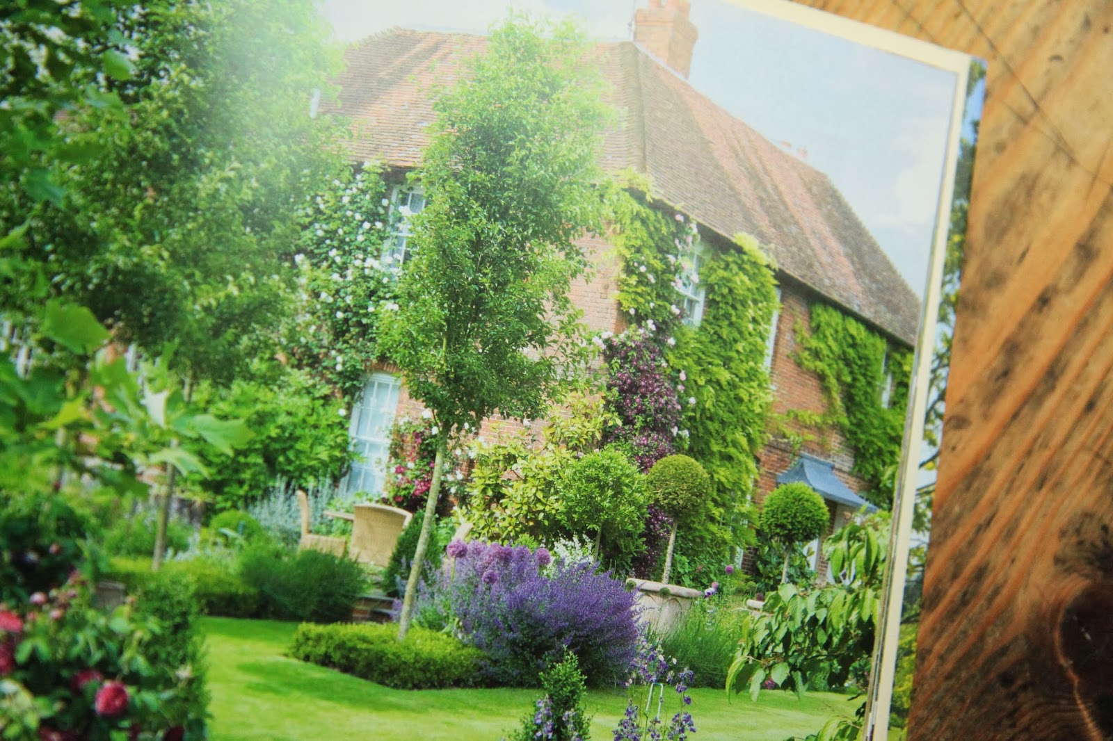 Modern Country Style: My Secret Garden by Alan Titchmarsh: Book Review