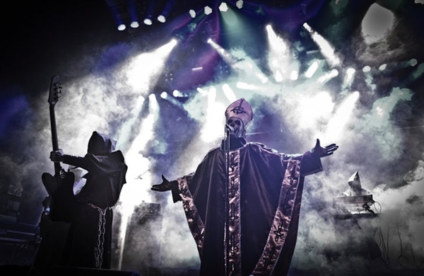Reformando Coram Deo: Ghost, a banda macabra que vai ganhando o mundo....