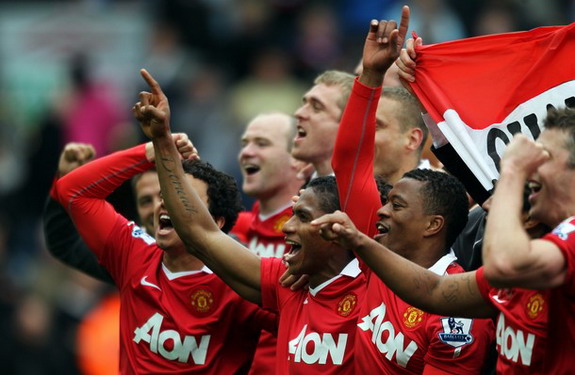 Manchester United win record 19th Premier League title | inside World ...