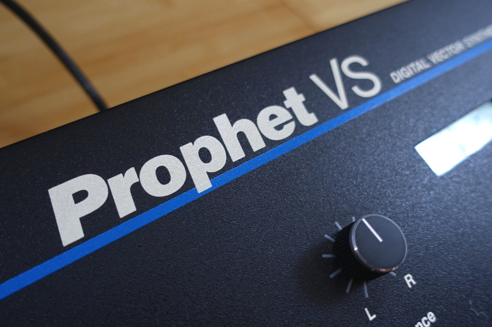 MATRIXSYNTH: Sequential Circuits Prophet VS Keyboard Synthesizer