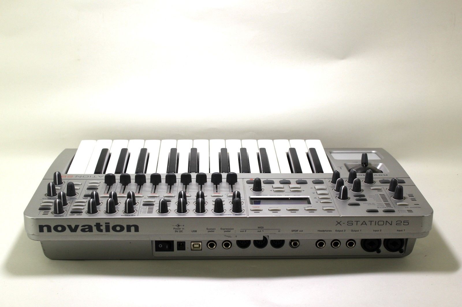 MATRIXSYNTH: Novation X-Station 25