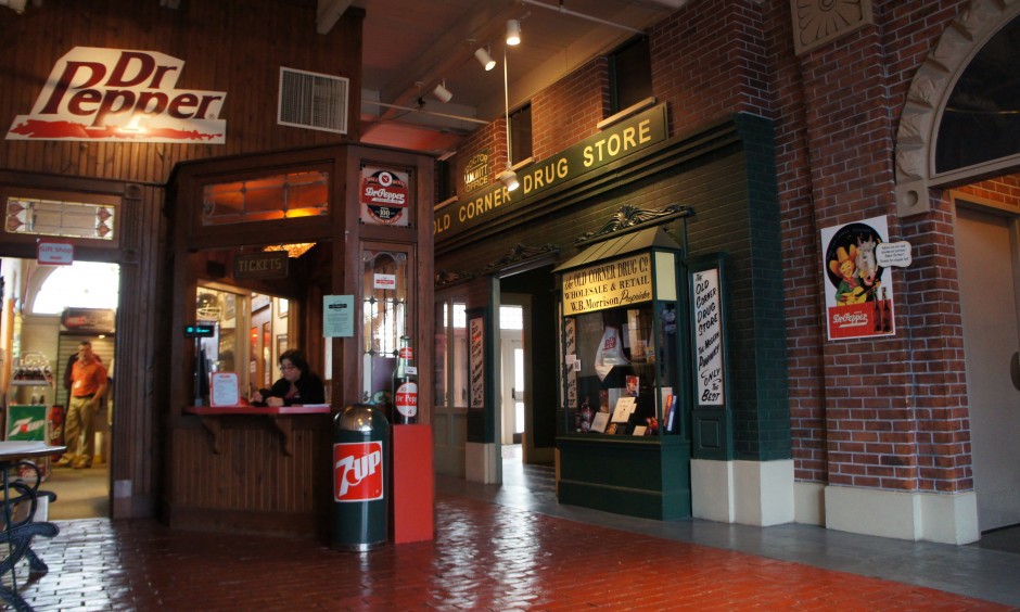 Roadtrips and Restaurants: Waco, Texas: The Dr. Pepper Museum, Jasper's ...