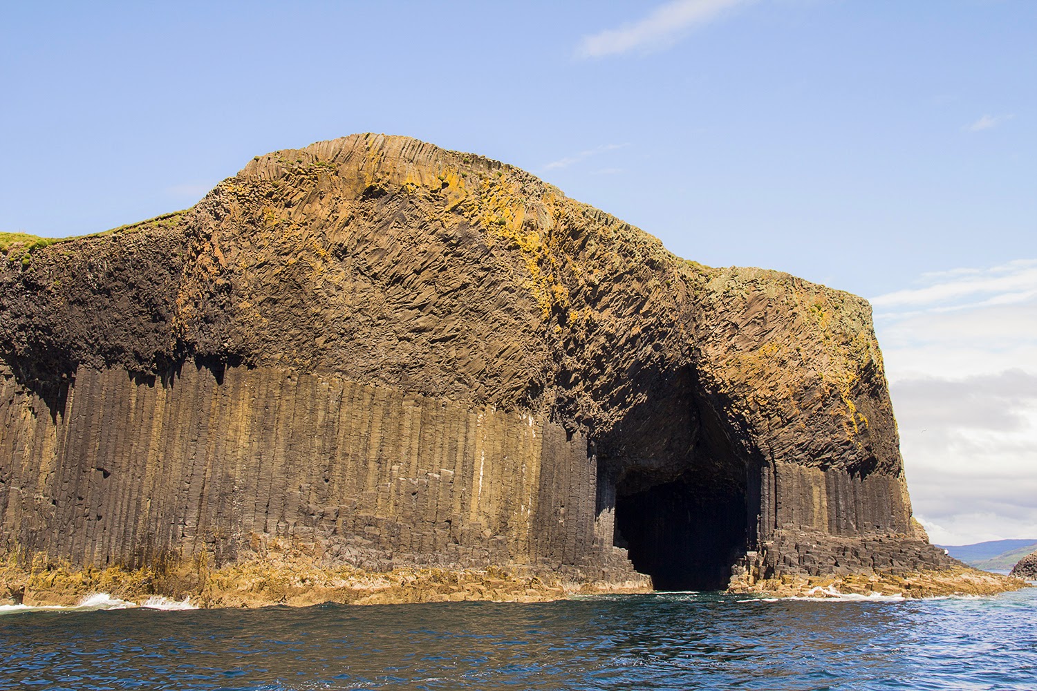 Día a día: La sorprendente isla de Staffa