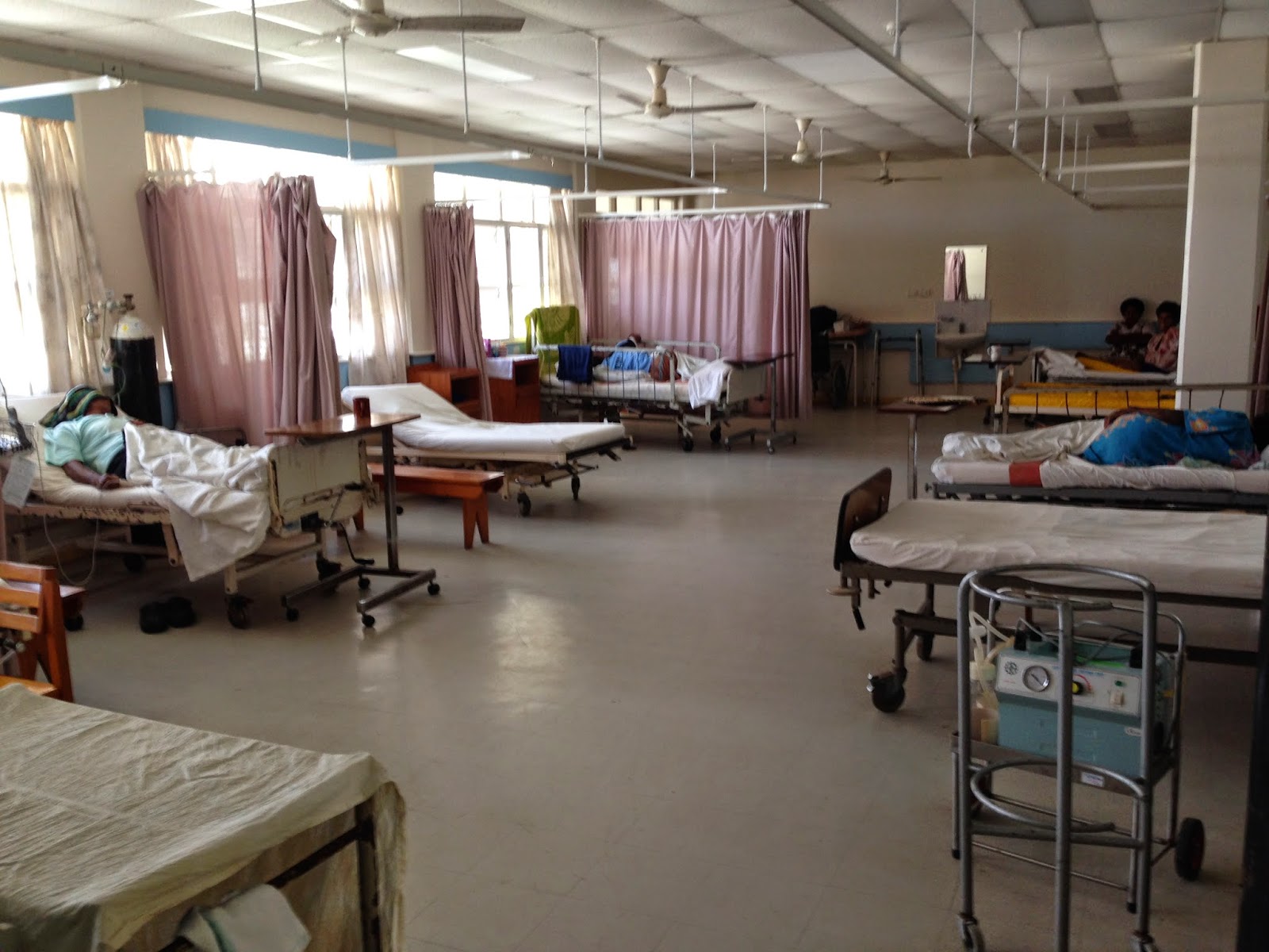 Tom and Rach in Fiji: Levuka Hospital