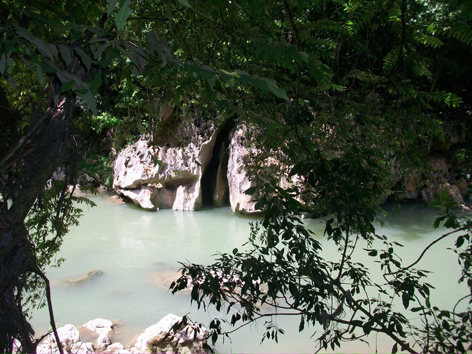 Island Butterfly Travelogue: The Infamous Pum Pum Rock