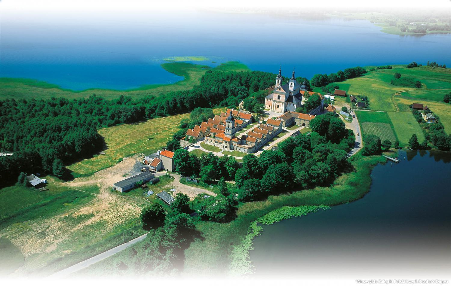 Małe i duże Moniki podróże: Klasztor kamedułów w Wigrach