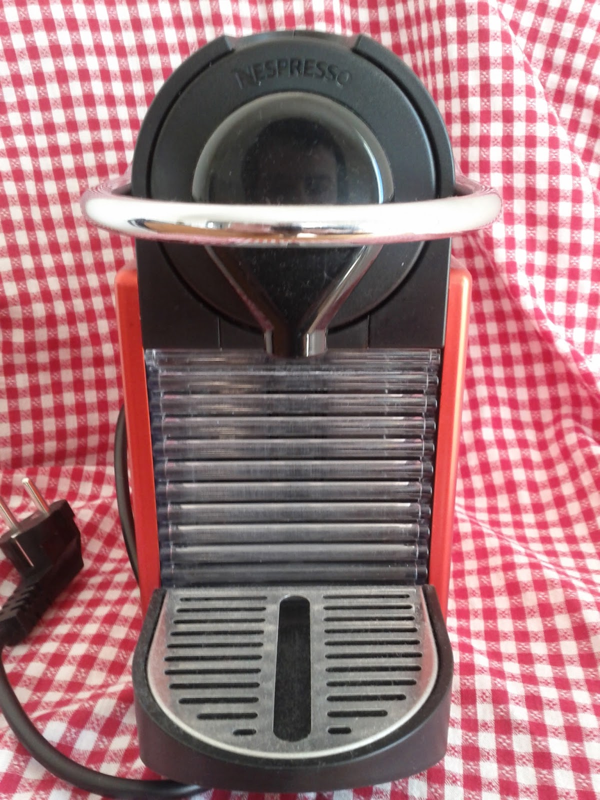 Vends Cause Divorce: Nespresso Pixie Magimix Carmin krups XN 3006 70