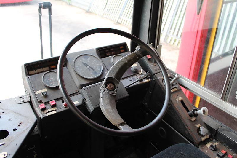 The Circle of London : Sullivan Buses South Mimms Garage [SM]