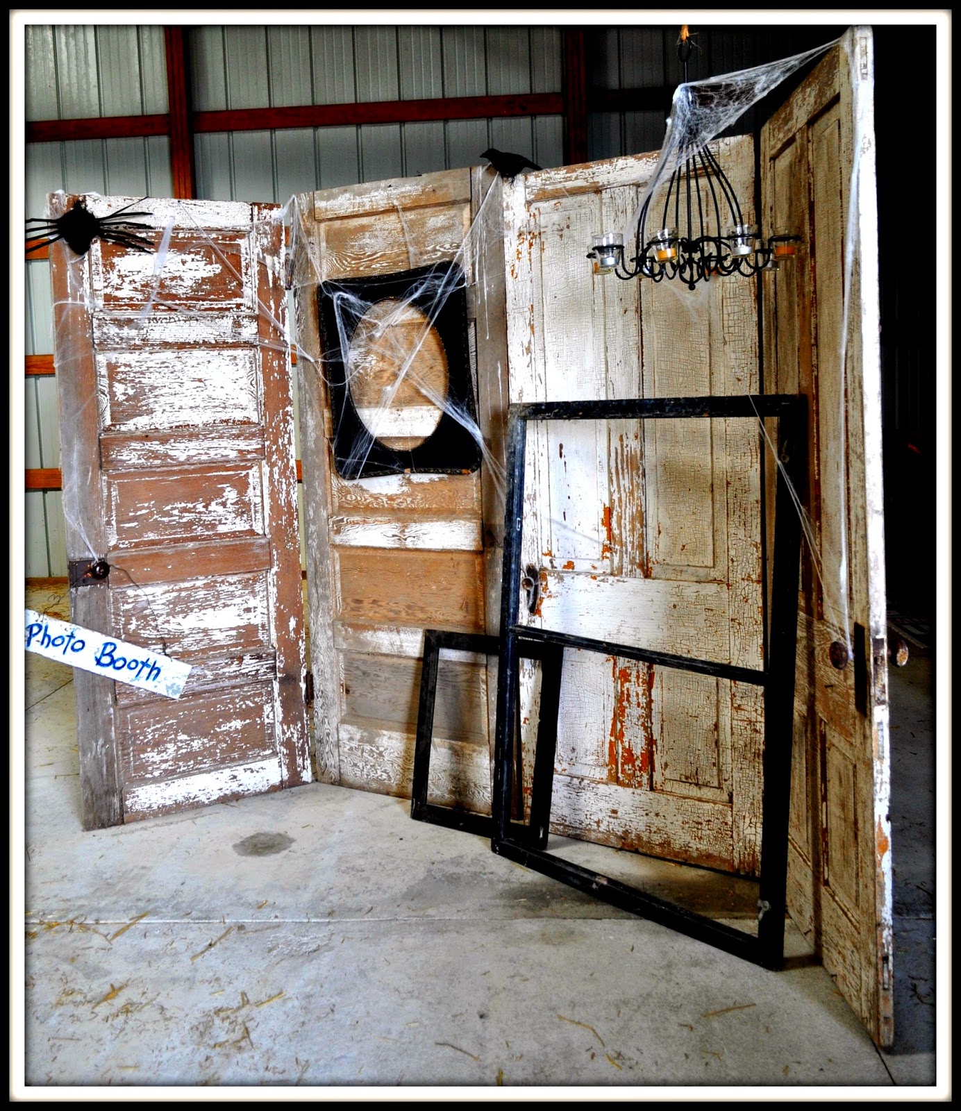 Grassy Branch Farm: DIY Rustic Photo Booth