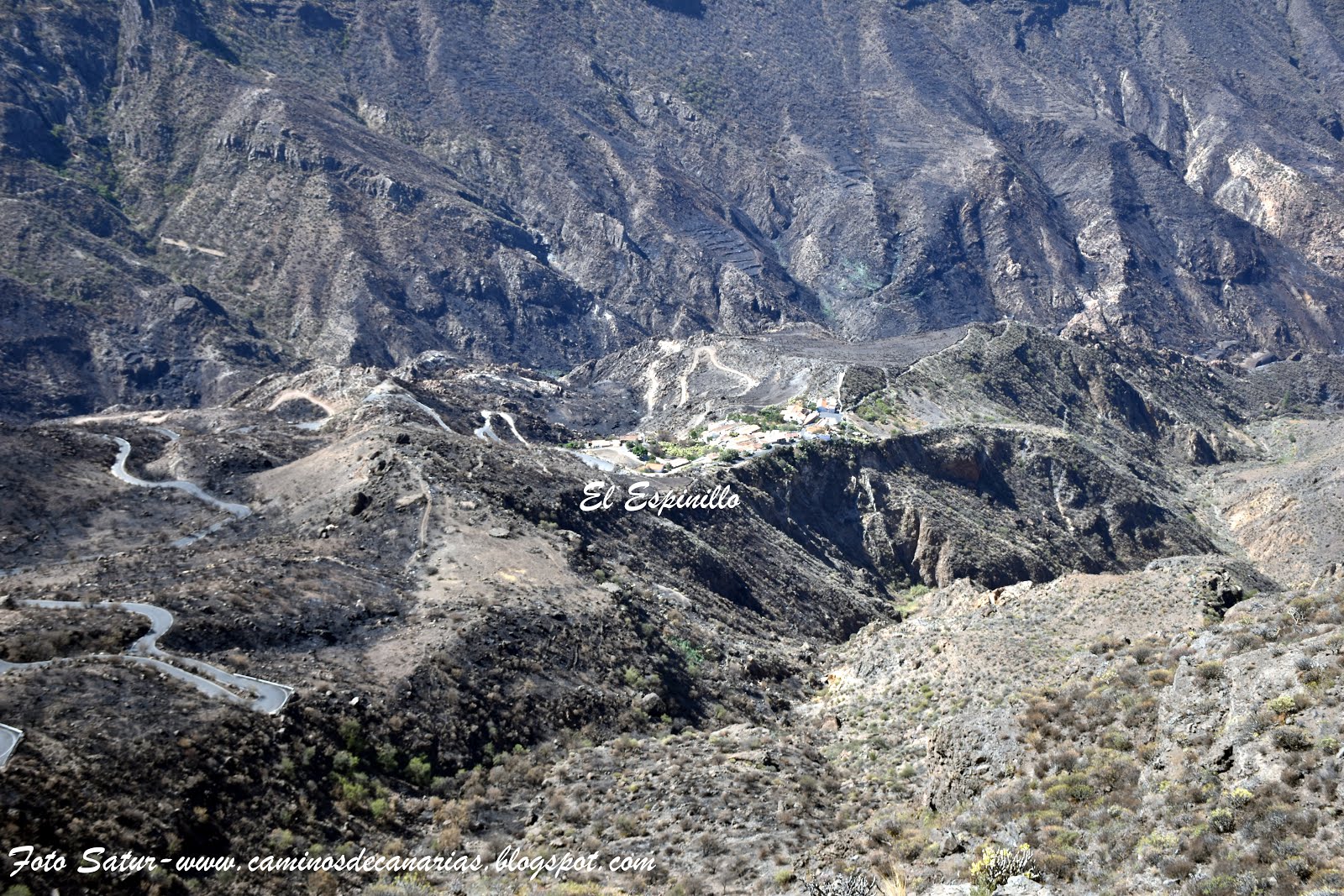 Subida al Roque Bentayga y Visita a la Cuevas del Rey (El Roque ...